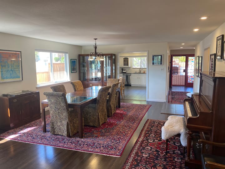 Deluxe Home In Heart Of Nob Hill - Albuquerque, NM