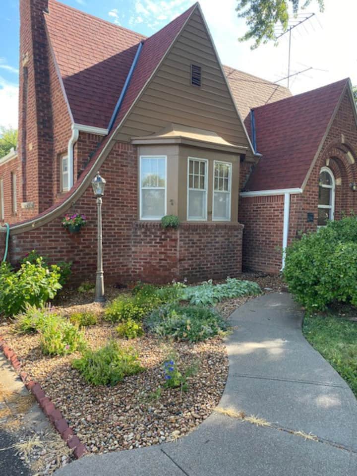 The New Cute And Cozy! No Hidden Cleaning Fees! - Lake Inman, KS