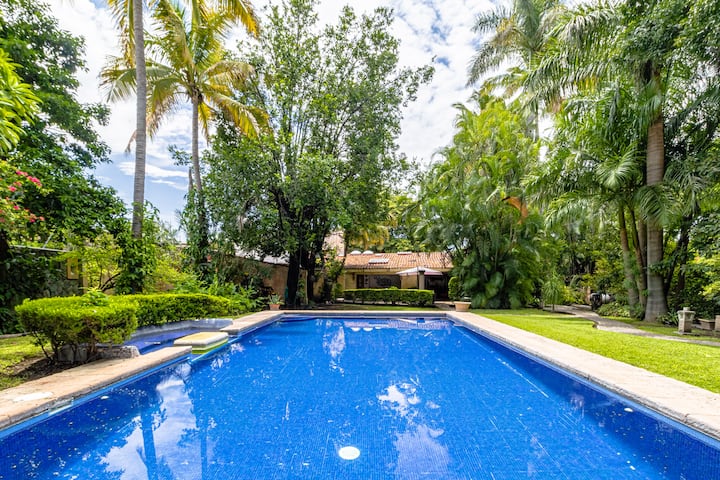 Paradise With Pool, Cleaning, And Cook Included - Xochitepec