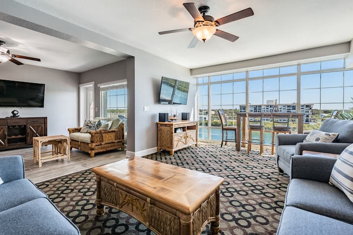Increíble Condominio Con Impresionantes Vistas! - Madeira Beach, FL