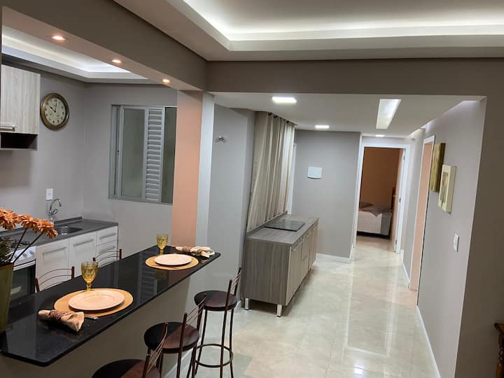 Amplo 3 Quartos- Frente Av. Brasil - Quadra Do Mar - Balneario Camboriú