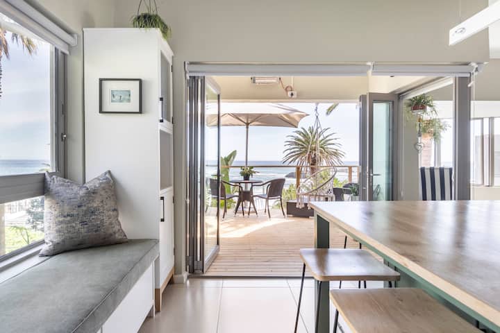 Seaside Home In Bakoven Camps Bay - Cape Town