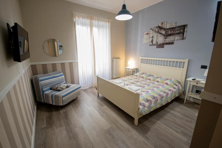 Bright And Cozy Double, Private Bathroom Inside - Rome