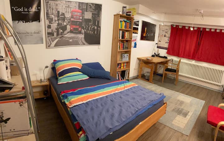 Green Surroundings But Close To Town-center - Heilbronn