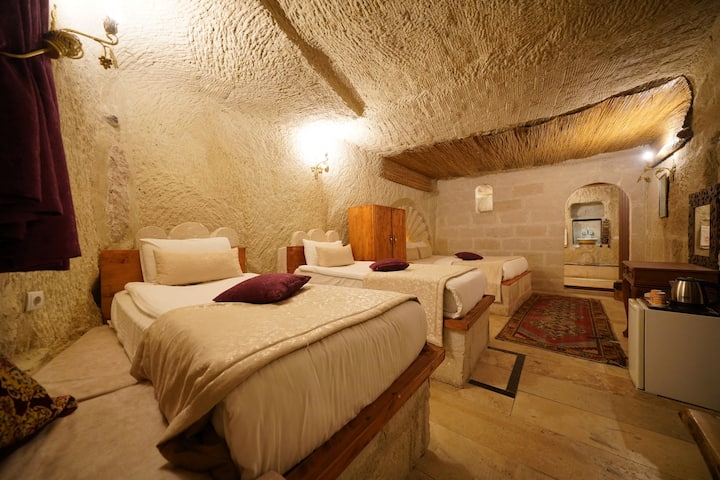 Quadruple Cave Room Zemheri - Nar