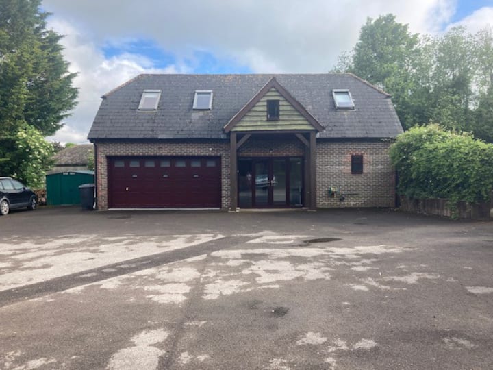 Woodlands Retreat B & B (Postcode Po8 0se) - Petersfield