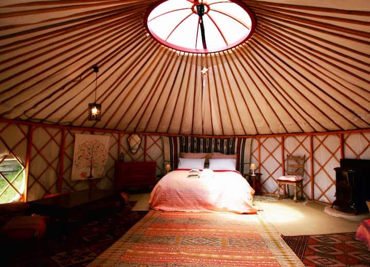 Yurt @ La Taillede, Pyrenean Hill Farm With Pool - España