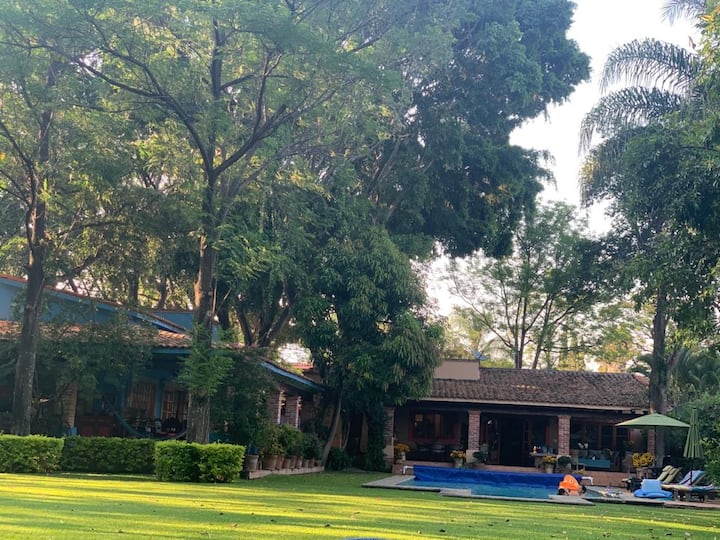 Dos Casas Juntas En Cuernavaca - Cuernavaca
