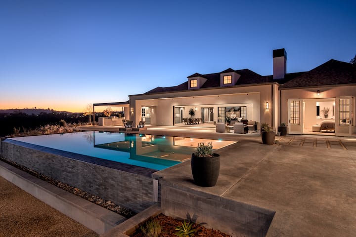Stunning Modern Ca Home - Santa Rosa, CA
