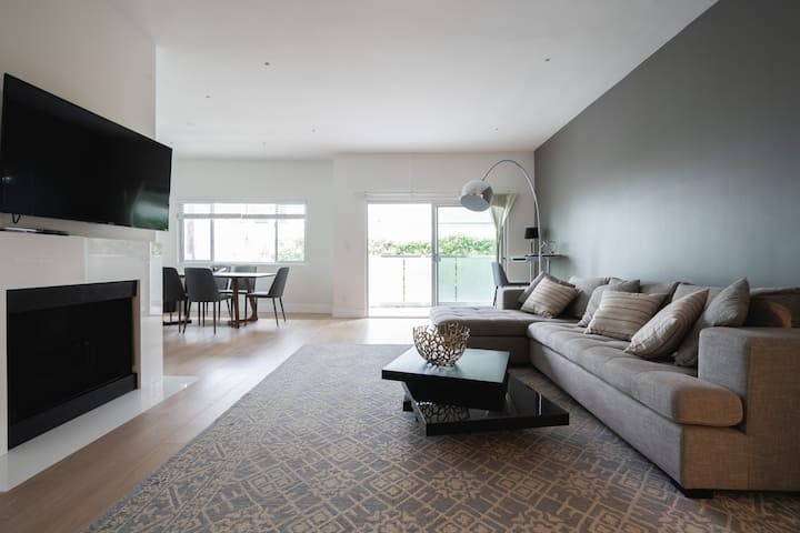 T108 - 3 Beds 2 Baths 5 Min Drive To Beverly Hills - Beverly Hills, CA