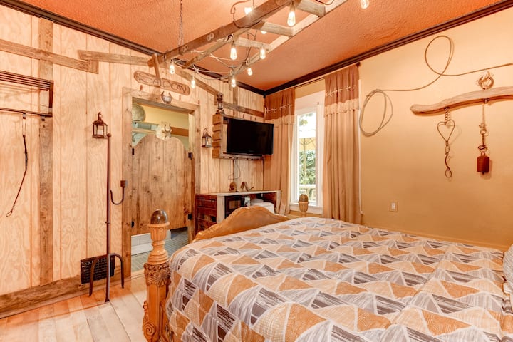 Wild West Retreat: Studio Adventure Near All - Coronado, CA