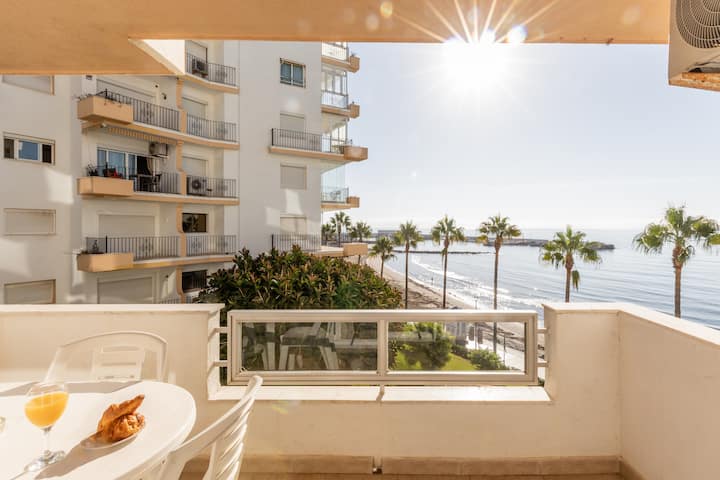 1st Line Beach View Hear The Waves!  Marb Del Mar - Marbella