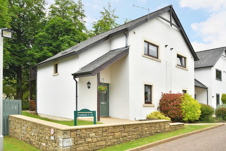 Lockerbie Holiday Rentals & Homes - Scotland, United Kingdom | Airbnb