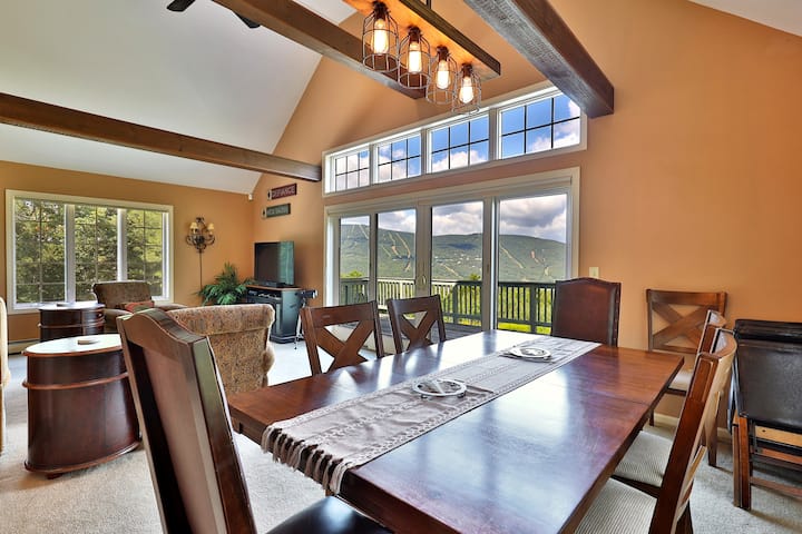 Two Bedroom With Stunning Views Of Okemo Mountain - Ludlow, VT