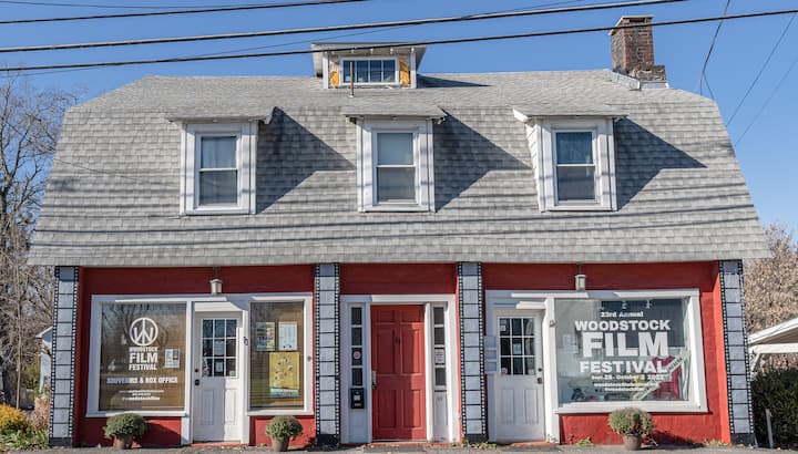 Woodstock Film Fest Apartment - Woodstock, NY