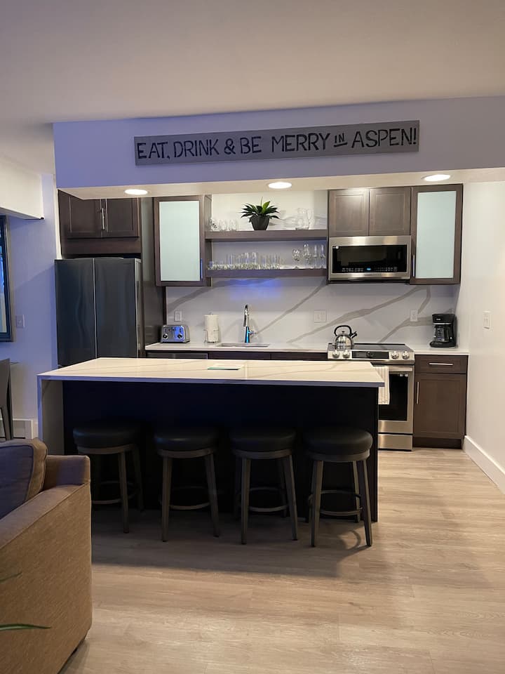 1. 5 Negros A Aspen Core, Nueva Piscina / Jacuzzi, Wi-fi / Cable, Vista Mtn - Aspen, CO