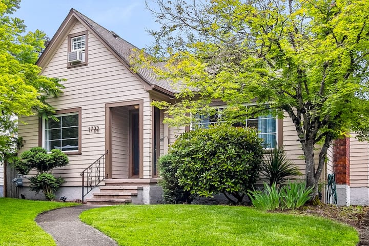 The Washington - 4 Bedroom, 2 Bath - Eugene, OR