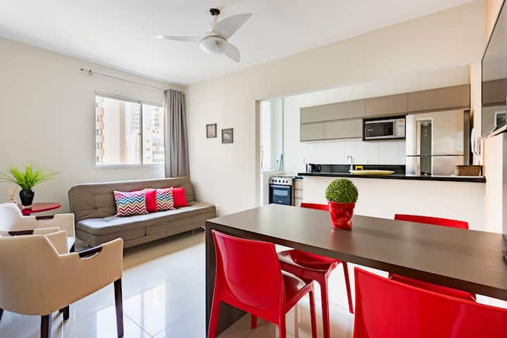 Apartamento C/ Garagem Privativa, Quadra Do Mar. - Balneário Camboriú