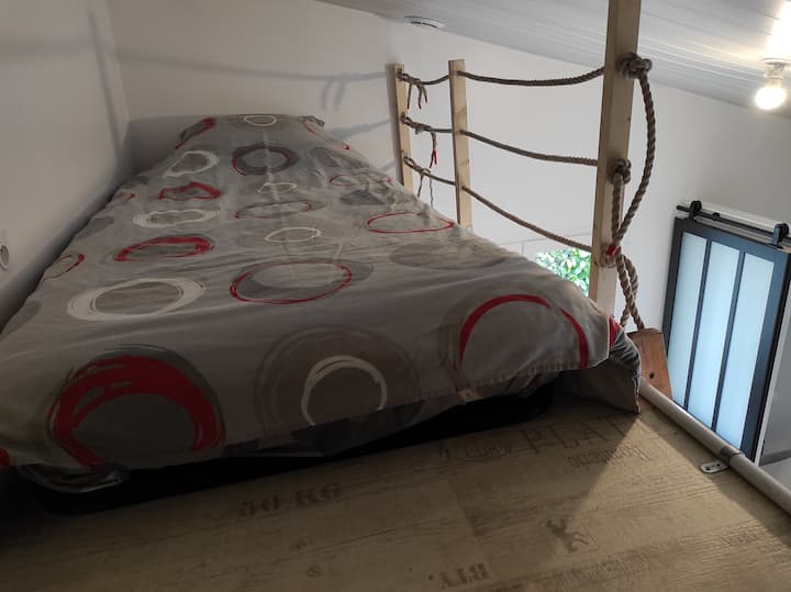 Studio Indépendant à Proximité De Bordeaux - Latresne