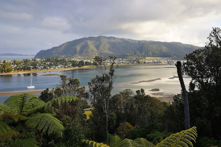 Tairua Tree House (Te Whare Rakau) - Pauanui