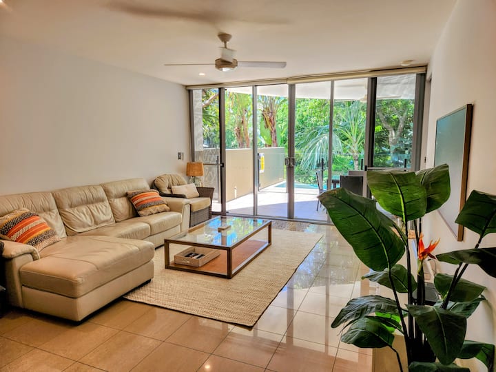 "Paradise Casuarina" Beachfront Villa+private Pool - Tweed Heads