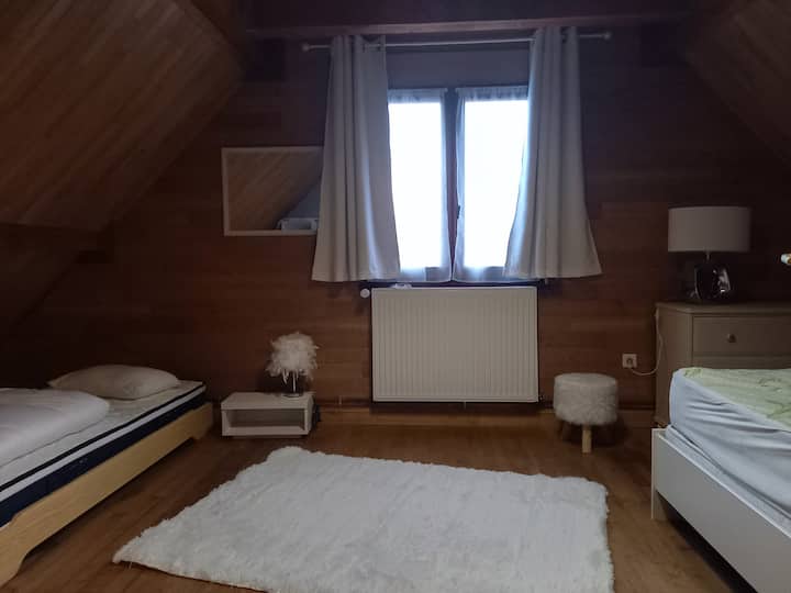 Maison Familiale Au Calme - Besse-et-Saint-Anastaise