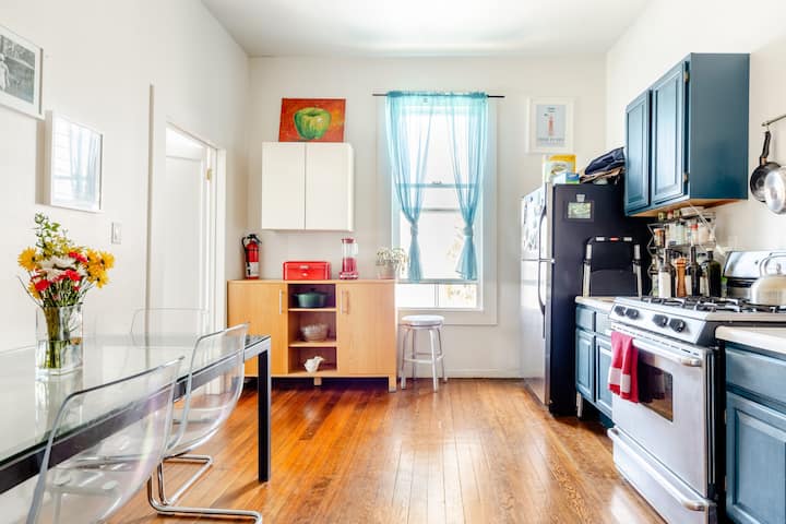 Roomy 1br In Mission Victorian - San Francisco, CA