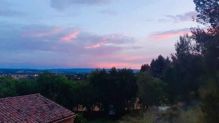 Maison Dans La Colline, Vue Sur Sainte-victoire. - Pertuis