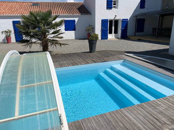 Maison 12 Personnes, Centre Ville Et Plage - Barbâtre