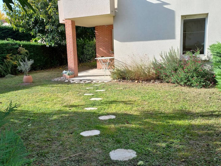 Jardins Tolosans T 3  (Jardin - Piscine) - Aucamville