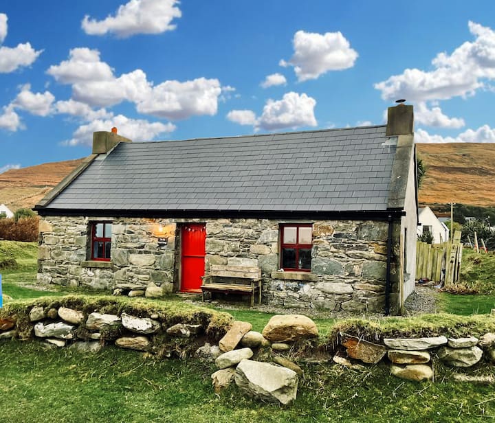 Inside Old Beach Cottages A Darling Vintage Beach Cottage In The Dunes