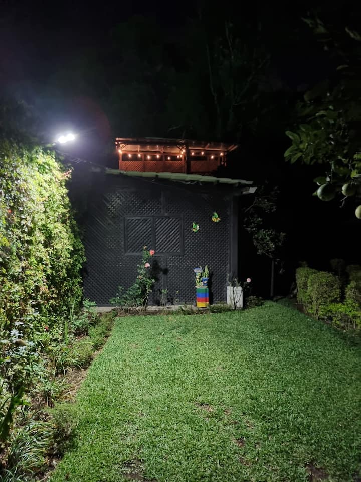 Jardín De Mi Tía Kiki - Guatemala