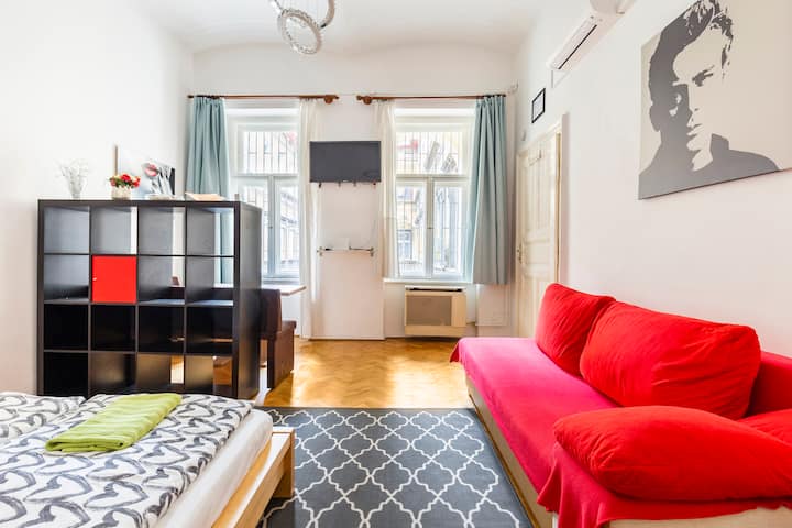 Angel Apartment In Center Bp- Newly Furnished + Ac - Budapest