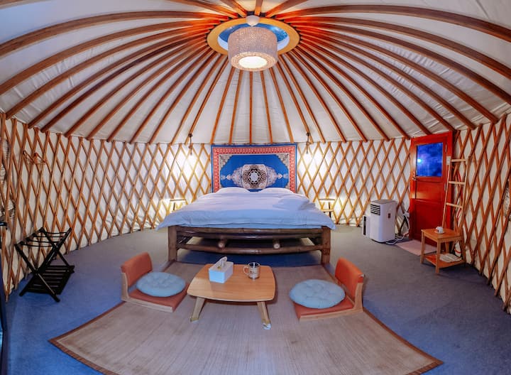 Nomad Yurts 3 - Coron
