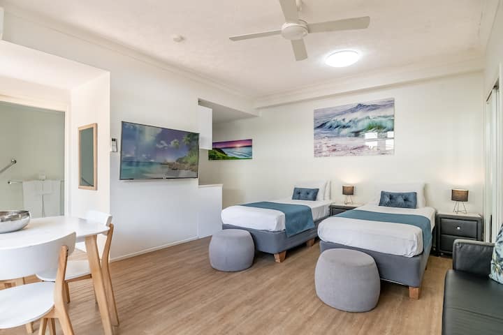 Twin Studio Apartment - Byron Central Apartments - Byron Bay