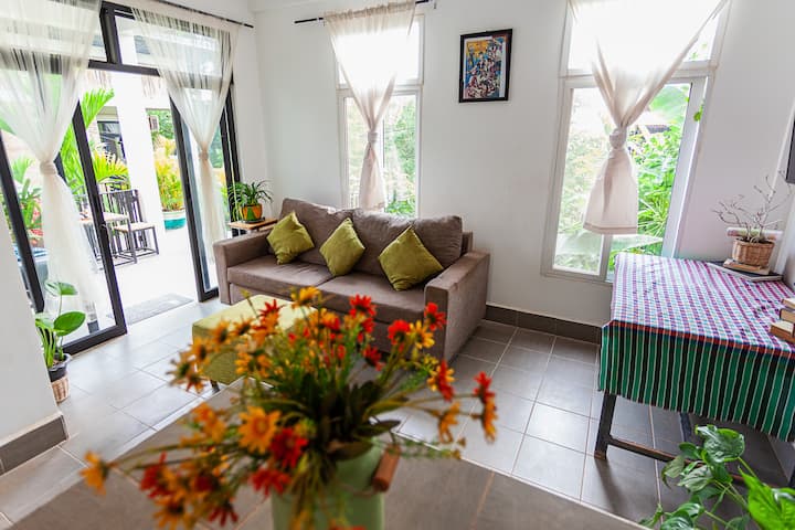 Private 1br Bungalow W/ Kitchen & Garden Oasis - Cambodia