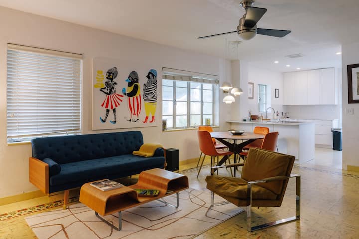 Cozy Family Home With A Pool - Miami, FL