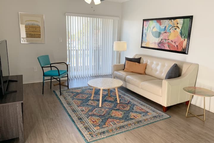 Kendall-east#4- 2 Bedroom(4 Twin Beds)park 2 Cars - Kendall, FL