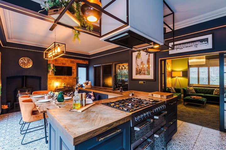 Large Home In Northenden/sleeps 8 ‘Urban Oasis’ - 曼徹斯特