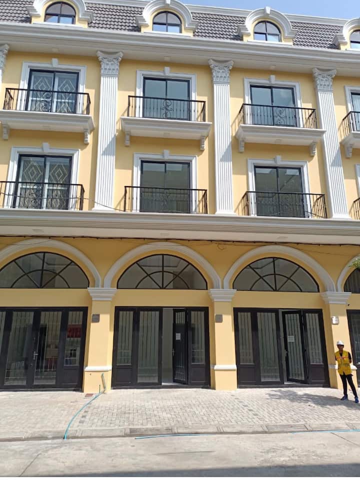 House For Rent - Nom Pen