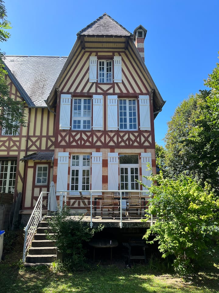 Villa Familiale Proche De La Mer - Jullouville