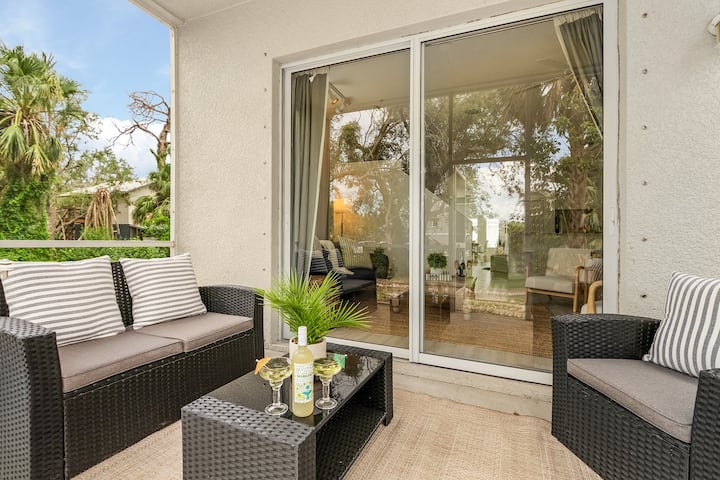 Hideaway At Hidden Palms Cove - Sanibel, FL