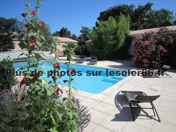 Altéas : Grande Piscine Commune Aux 4 Gites - Thuir