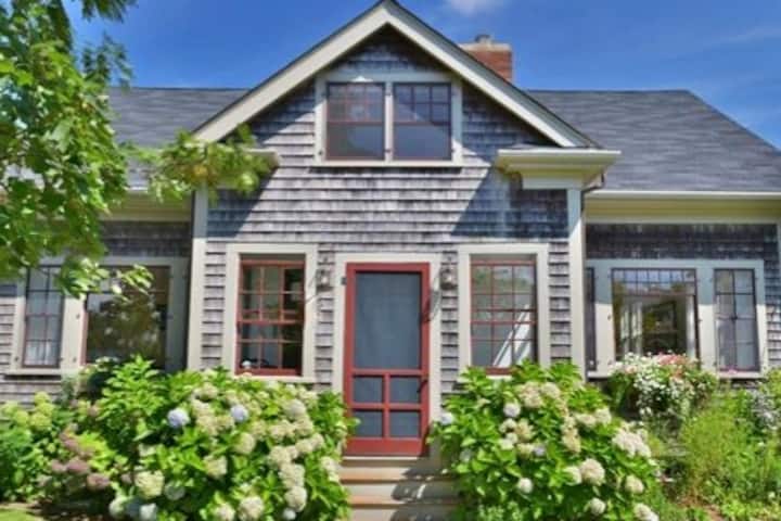 Nantucket Bungalow Break - Nantucket, MA
