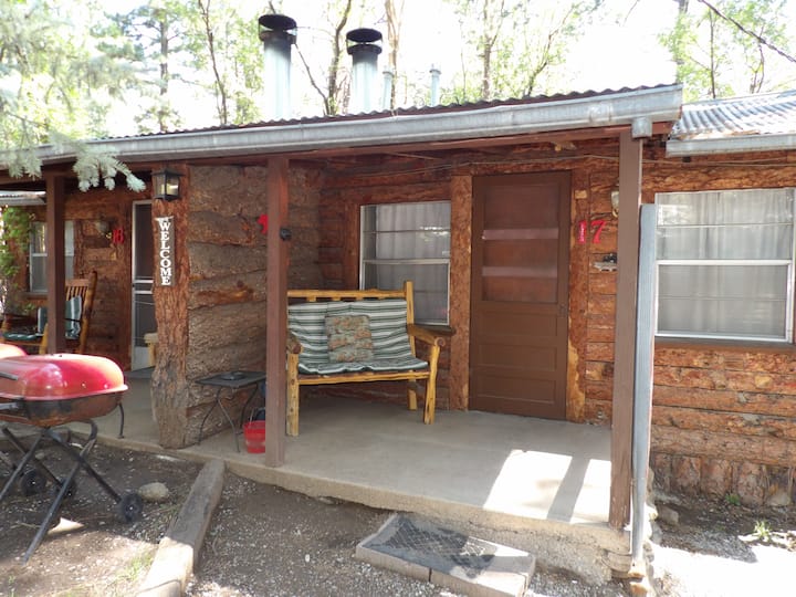 Ponderosa Cabins 104 N Laurel Cabin 17 - Ruidoso, NM
