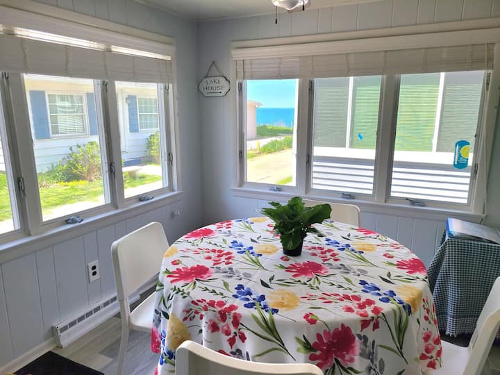 3 Bed/2 Bath Lake Erie View Near Gotl - Geneva, OH