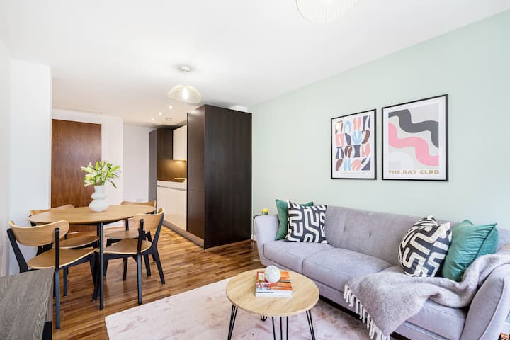 Moorgate Old Street 2 Bedroom 2 Bathroom Apartment