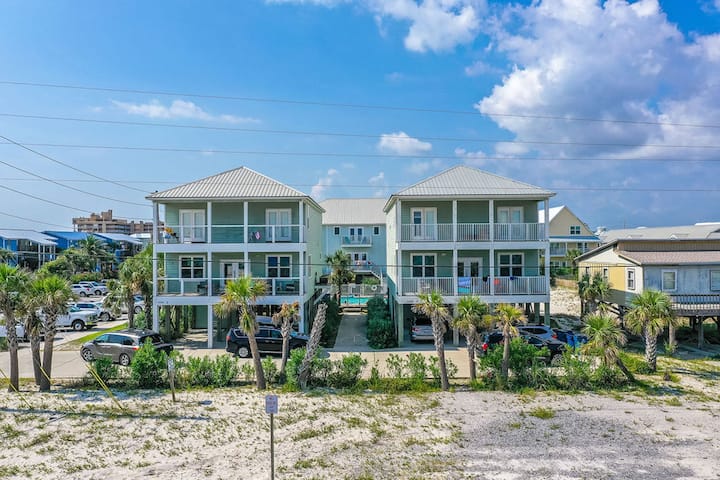 Sunny 6br Gulf Shores Pool, Direct Beach - Gulf Shores, AL