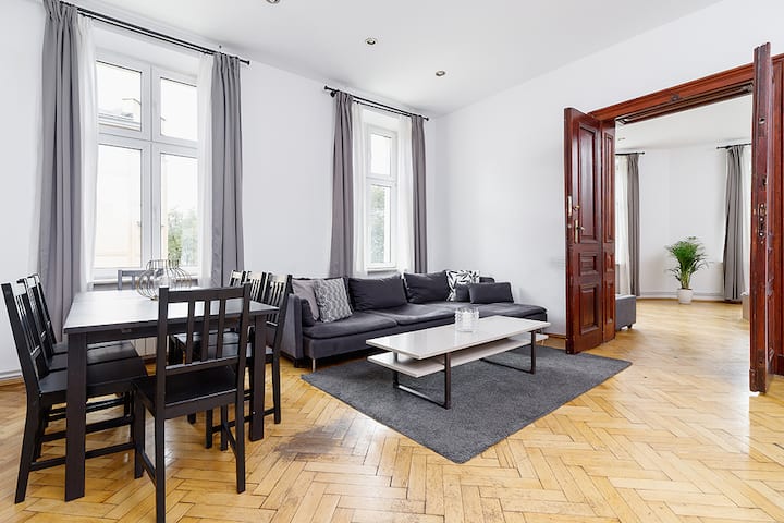 Two Bedroom Apartment - Dietla 51 Street - Krakau