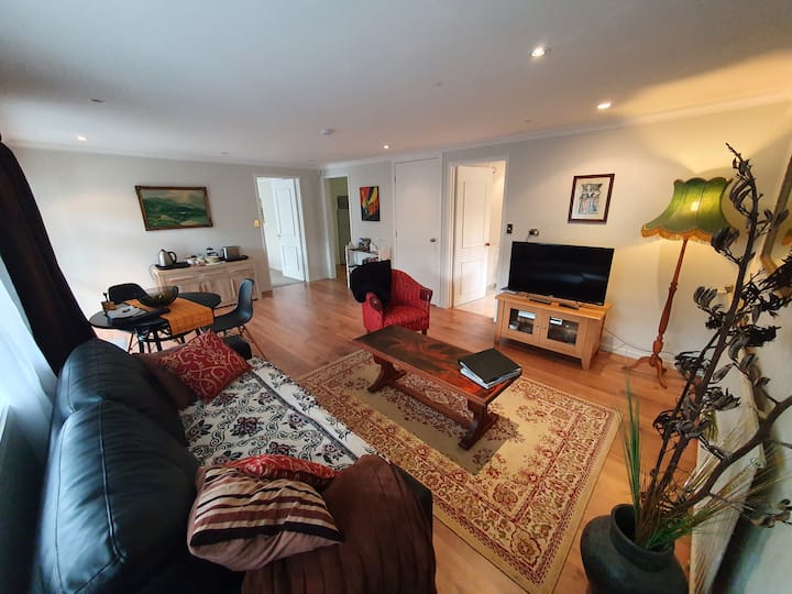 Gladesdale Studio Apartment,  Peaceful Location - Rotorua